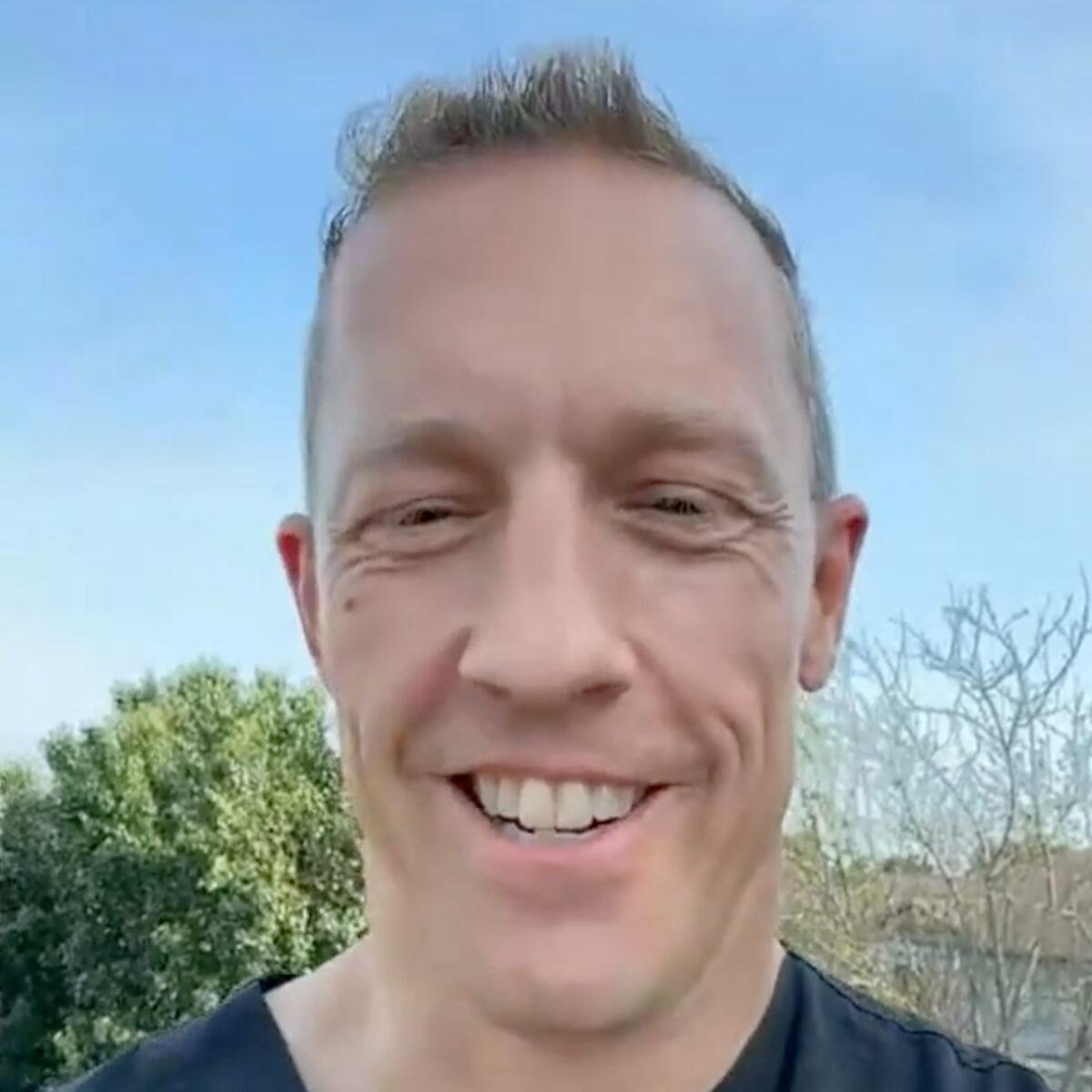 Win a Getaway to Paris in Alltroo’s June Flash Rally